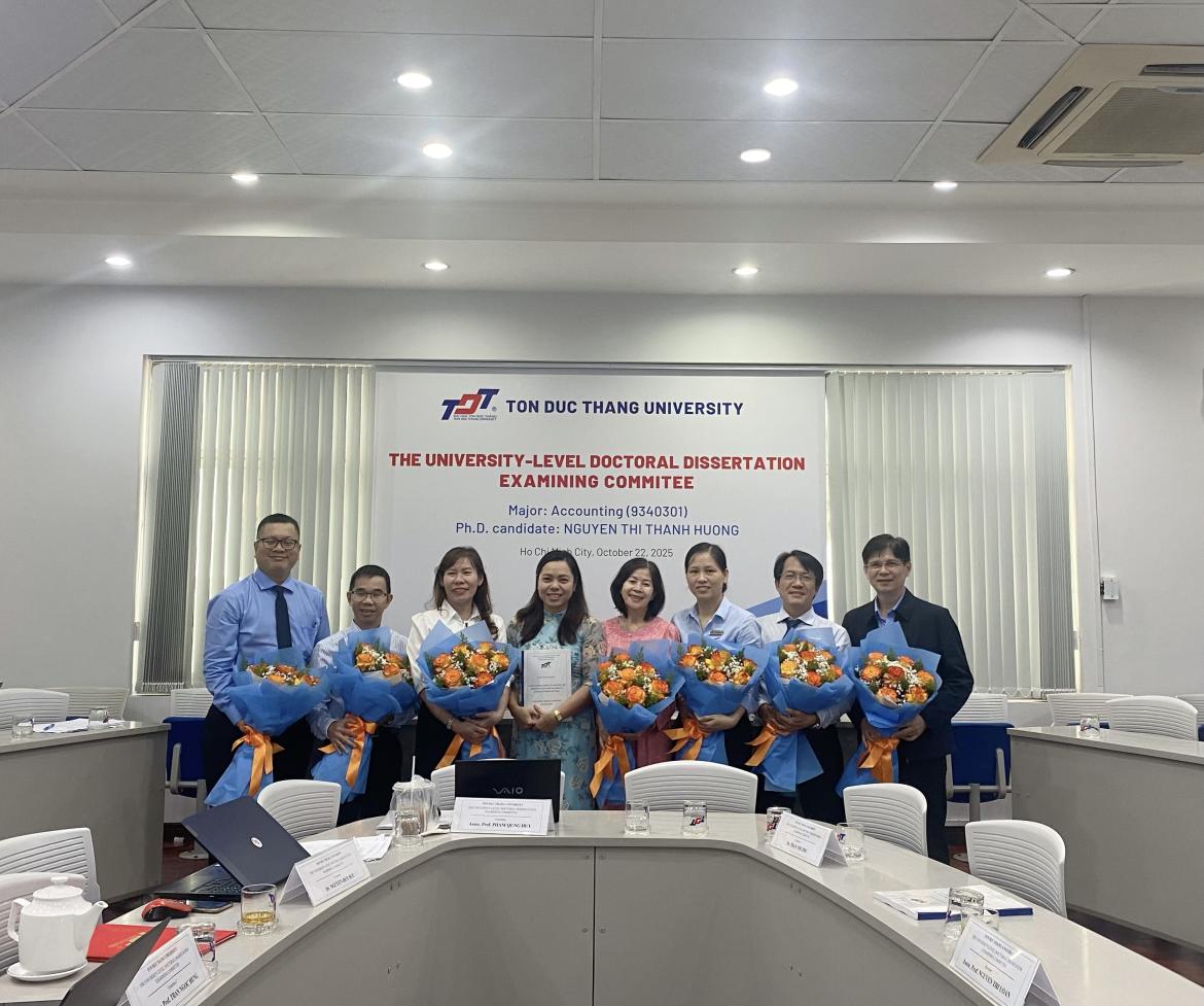 Nghiên cứu sinh bảo vệ thành công luận án tiến sĩ cấp Trường ngành Kế toán | Sau đại học